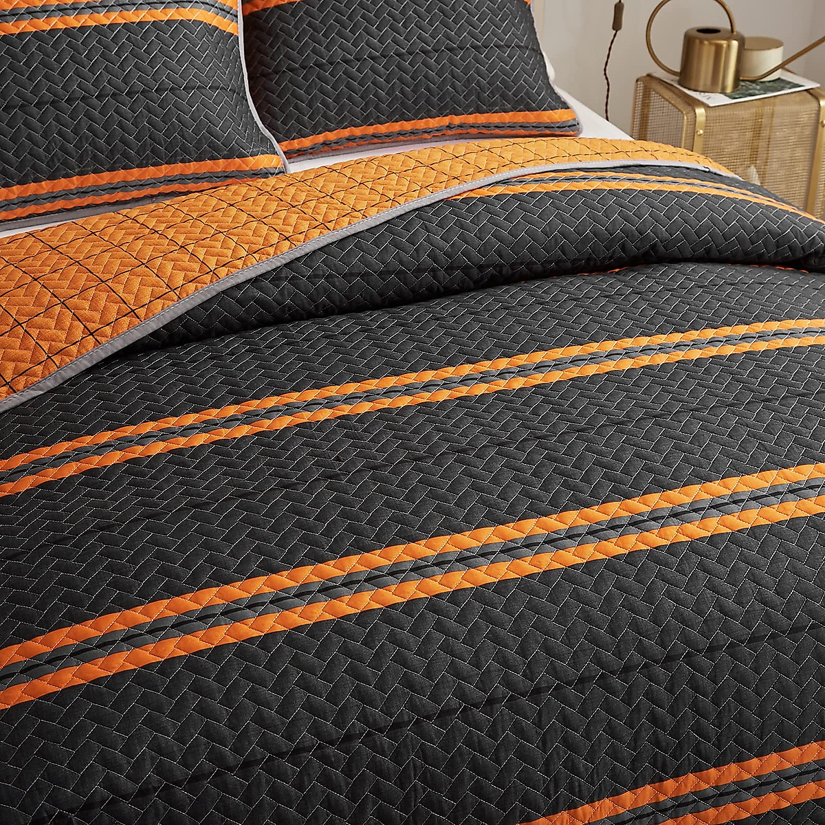 Flysheep Modern Boho Quilt Set Full Queen Size, 3 Pcs Bright Orange Striped on Black Bedspread, Soft Microfiber Coverlet for All Season - 1 Quilt and 2 Pillow Shams