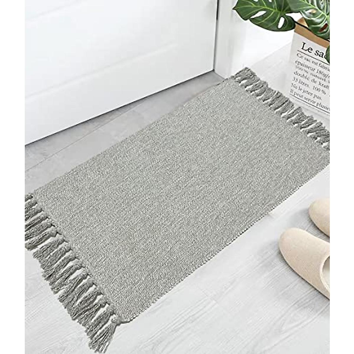 JE JOUE Boho Bathroom Rug 2'x3' Grey，Hand Woven Tassel Solid Color Area Rug, Washable Bedroom Runner mat for Laundry Kitchen Outdoor Bathroom Dorm entryway