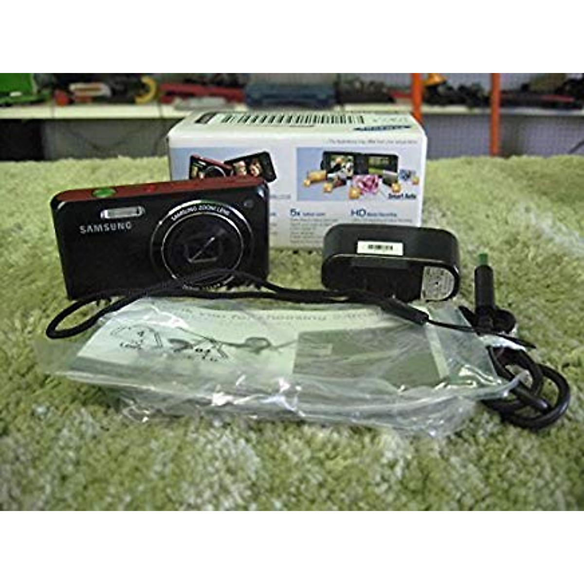 Samsung DV50 Dualview 16 MP 5X Opt Zoom Digital Camera Black 2.7" LCD Screen