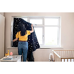 Tommee Tippee Sleeptime Portable Baby Travel Blackout Blind, Medium