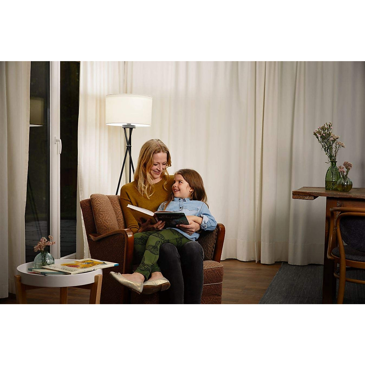 LEDVANCE, Daylight 40243 Sylvania 100 Watt Equivalent, A21 LED Light Bulbs, Dimmable, Color 5000K, Made in The USA with US and Global Parts, 4 Pack