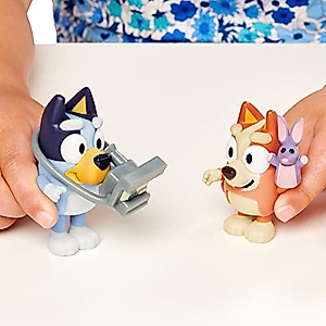 Bluey and Bingo Photographer 2 Figure Playset Pack Articulated 2.5 Inch Action Figures Includes Toy Bob Bilby Puppet and Camera Official Collectable Toy