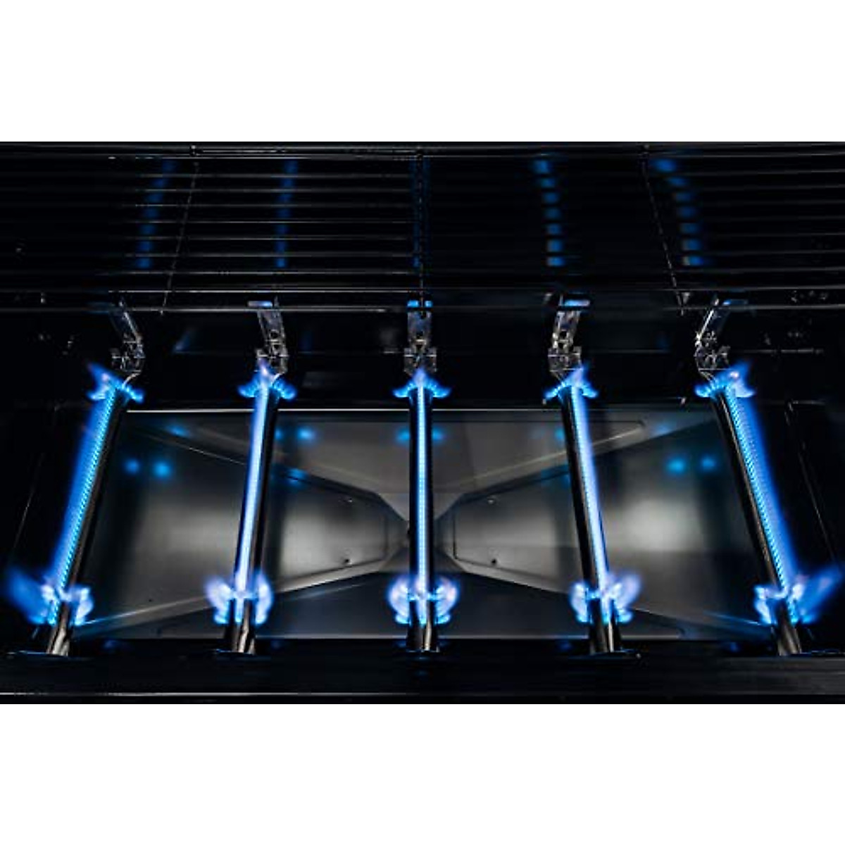 Dyna-Glo DGP552CSP-D Premier 5 Burner Propane Gas Grill, Black