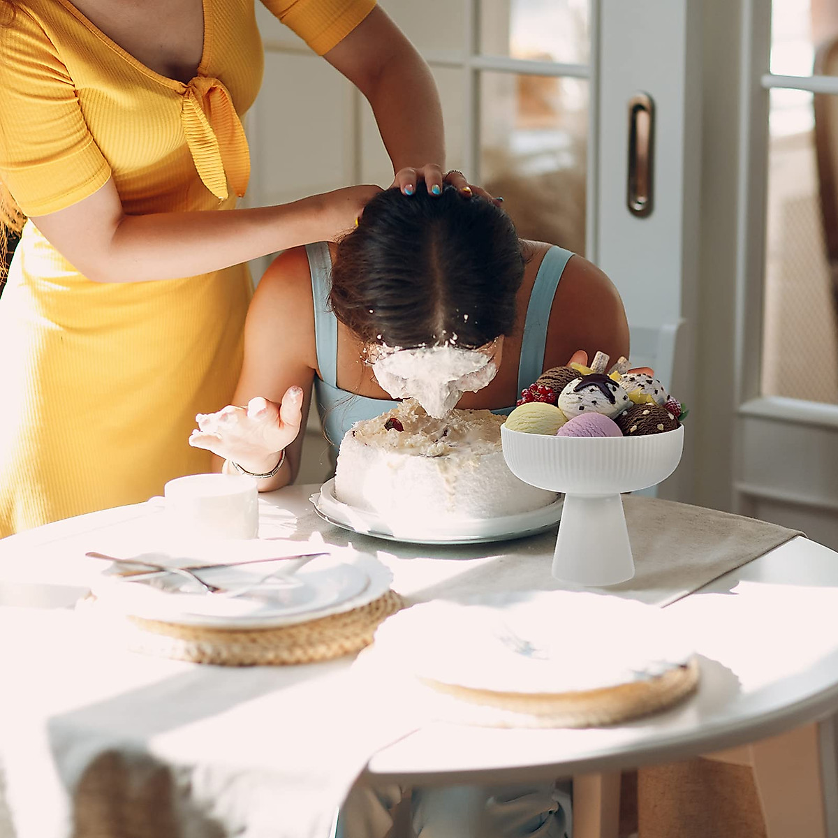 Yardwe Ceramic Footed Bowl Decorative Fruit Holder Dessert Display Stand for Kitchen Counter Centerpiece Table (4.7 Inches in Diameter, White)