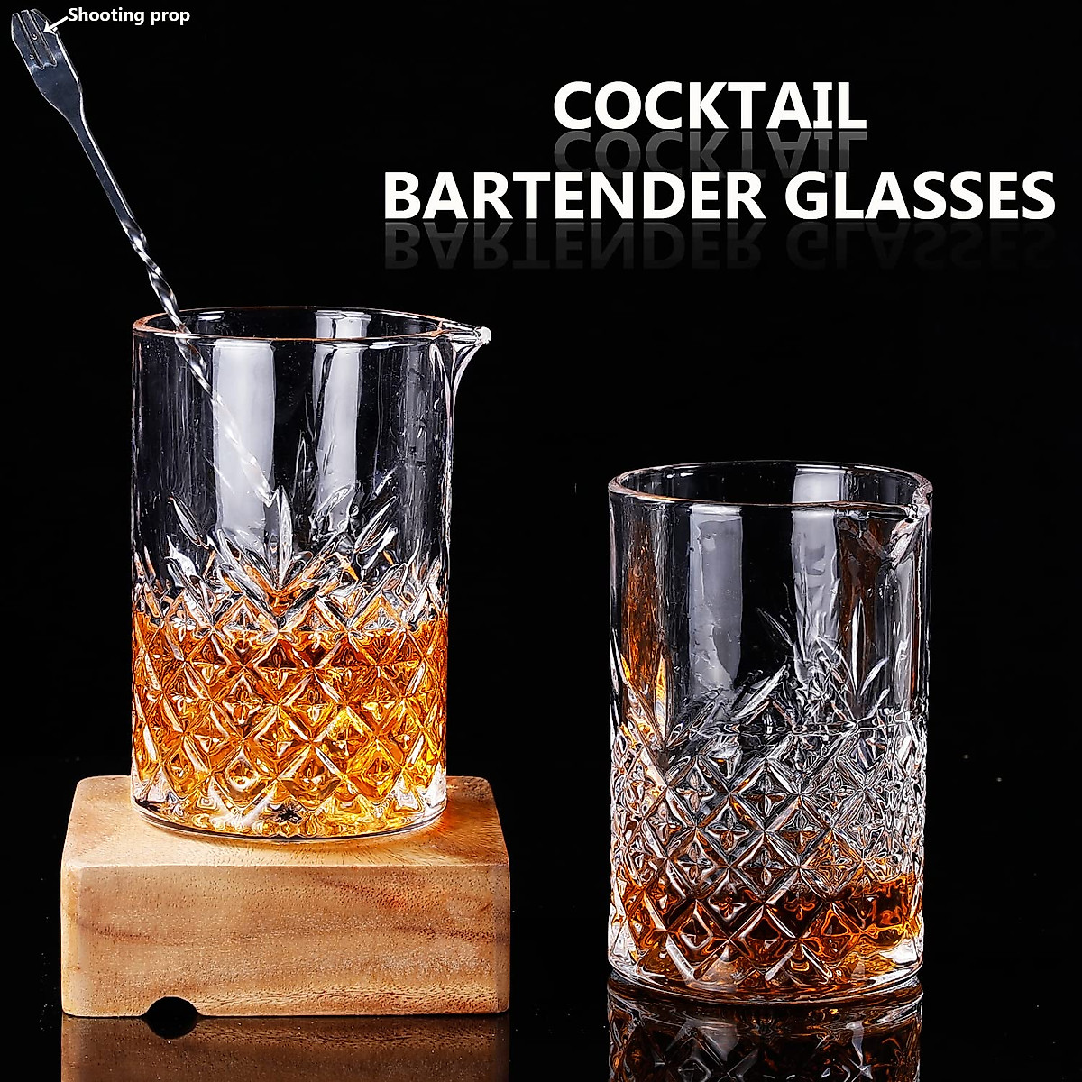 SogYupk 2 Pack Cocktail Stirring Glasses,24oz Drink Mixing Glasses,Crystal Glass Cocktail Mixing Glasses, Thick Weighted Bottom, Professional Bartender's Mixer Glass Stirring Glasses,Bar Tools.