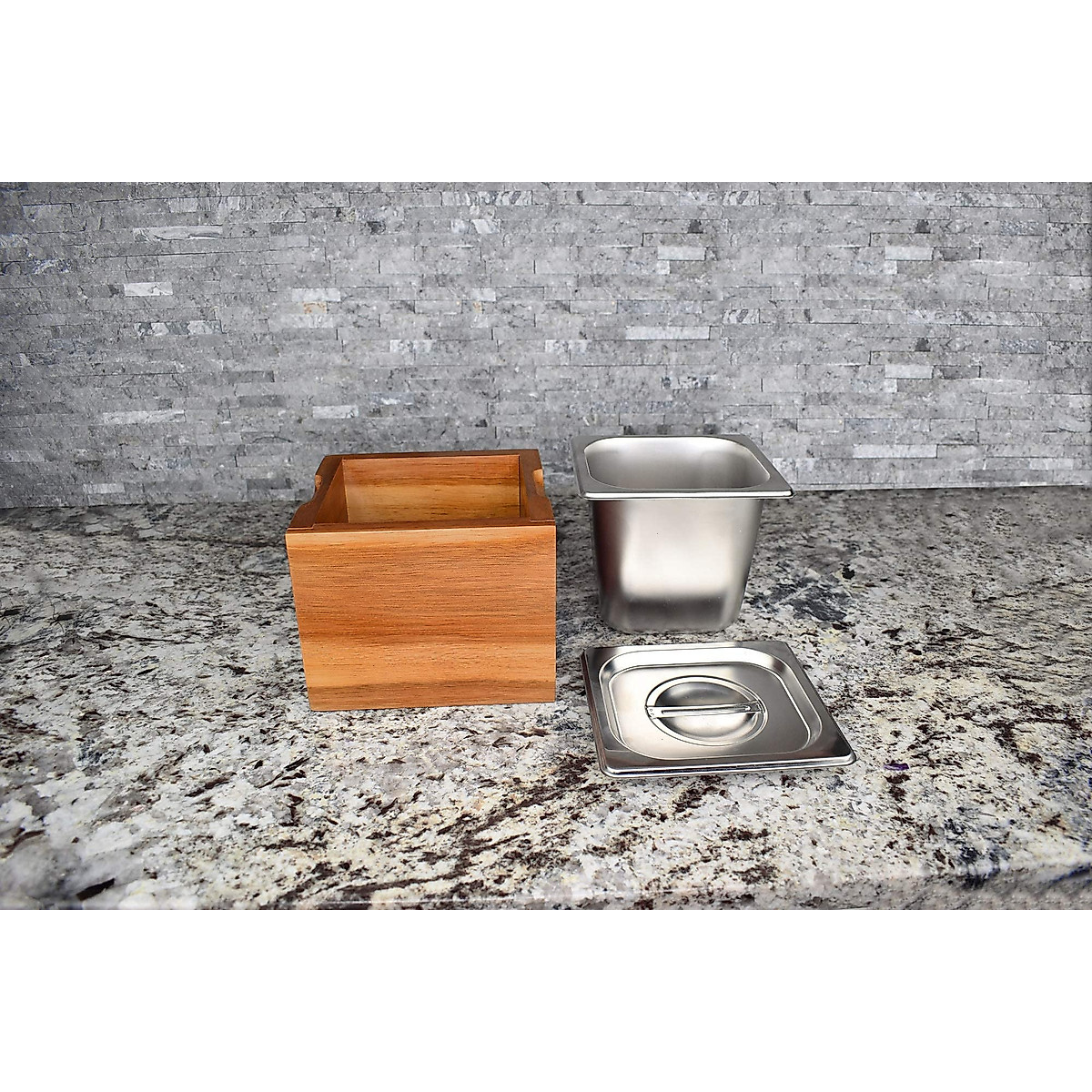 BelleMark Kitchen Compost Bin- Rust Proof Stainless Steel Insert, Countertop Compost Bin with Lid and Acacia Wood Box- Small Compost Bin Kitchen