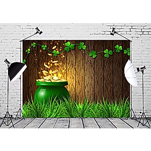 BELECO 7x5ft Fabric St. Patrick's Day Backdrop Pot of Gold Coins Wooden Wall Green Lucky Irish Shamrock Backdrops for Photography Holiday Party Supplies Banner Newborn Baby Kids Photo Background Props
