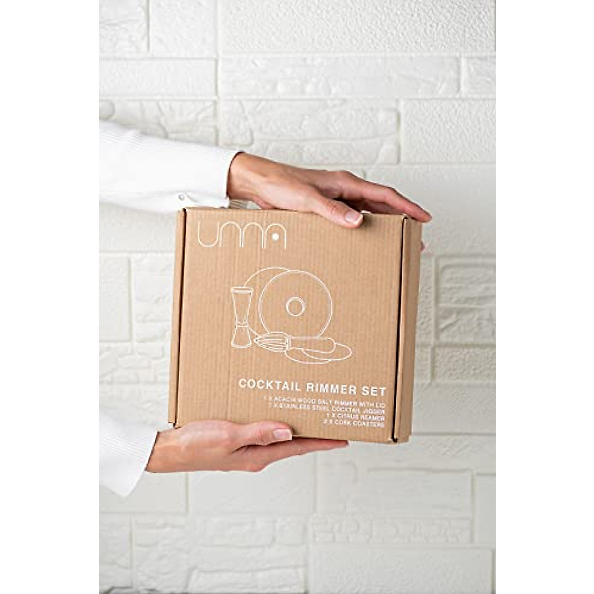 Unna Margarita Salt Rimmer Set - Large Acacia Bar Salt and Sugar Rimmer, Fits up to 5.5in Glasses, Citrus Reamer, Stainless Steel Cocktail Jigger, 2 Cork Drink Coasters, 4 Unique Recipes