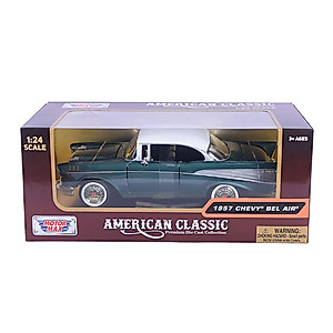 Motormax 1:24 Die-Cast 1957 Chevy Bel Air - Colors May Vary