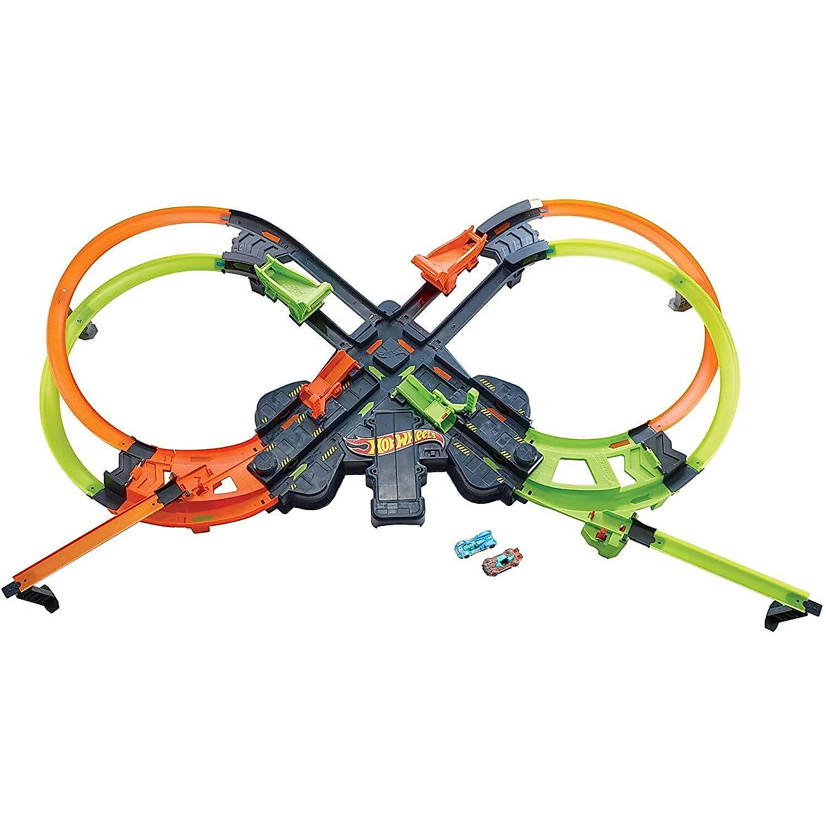 Hot Wheels Colossal Crash Track Set, Figure 8 Track Set, Competitive Play, Aerial Stunts, Toys for Boys Age 5 and Up