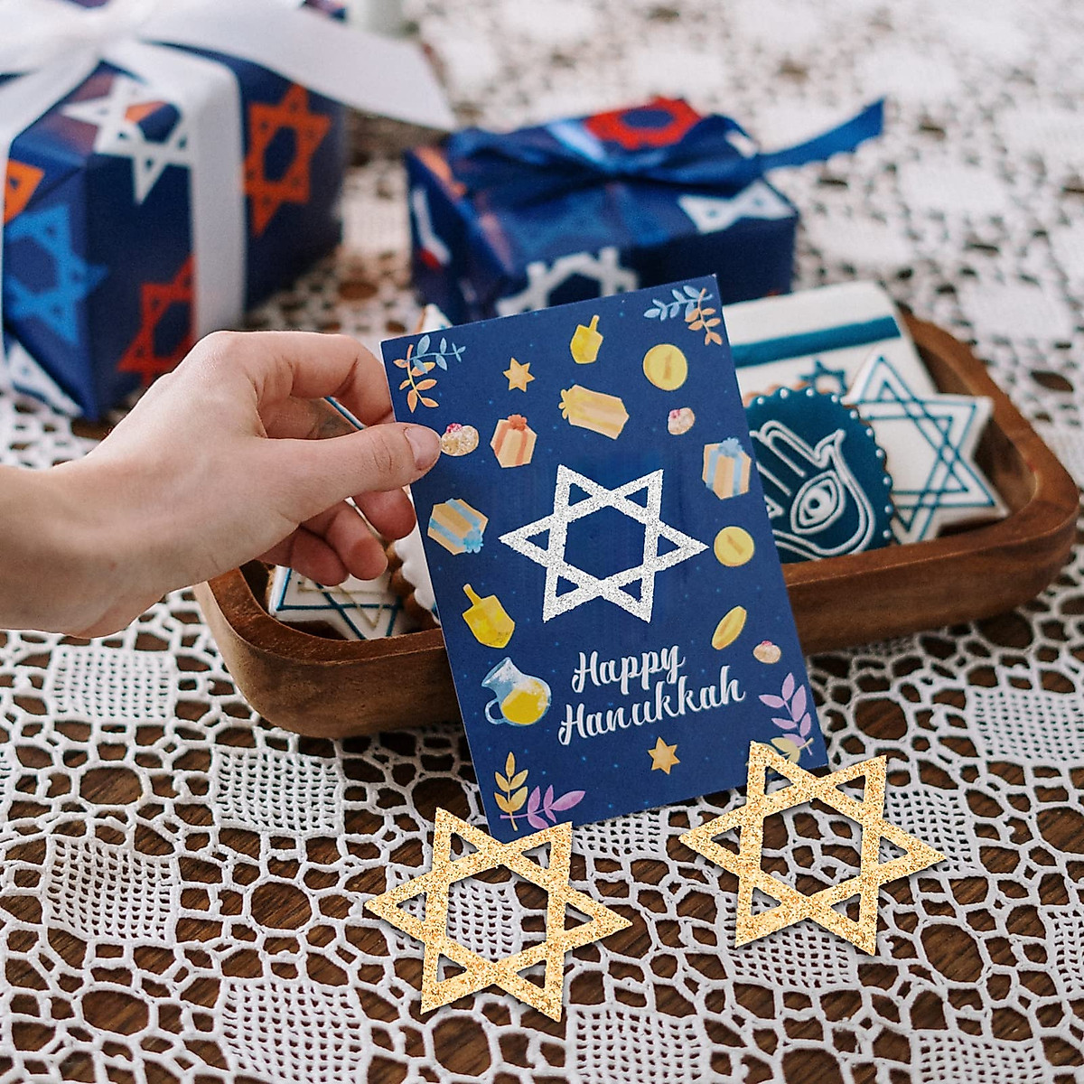 Amosfun 50pcs Hanukkah Confetti Star of David Confetti Blue and Silver Table Scatter Jewish Holiday Party Sequins Hanukkah Decorations for Home Table Decor