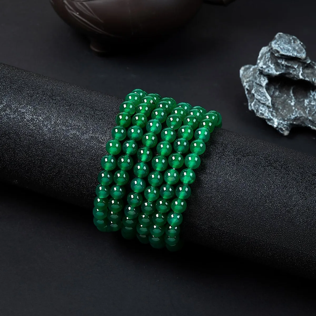 MIRGREE 120pcs 8mm Natural Gemstone Round Smooth Spacer Loose Stone Beads for Jewelry Making,Link Bracelets,Necklaces,Strand with Crystal Stretch Cord Spacer Beads (Green Agate)