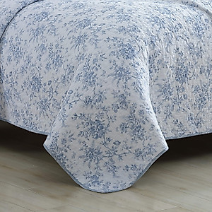 Laura Ashley Home - Twin Quilt Set, Reversible Floral Cotton Bedding with Matching Sham, Home Decor for All Seasons (Walled Garden Blue, Twin)