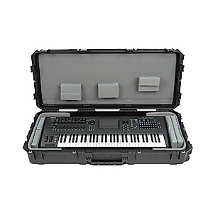 SKB Wide w/Think Tank Interior: 45" x 18" x 6.25" 3i-4719-TKBD iSeries 4719-8 61-Note Keyboard Case (3i4719TKBD)