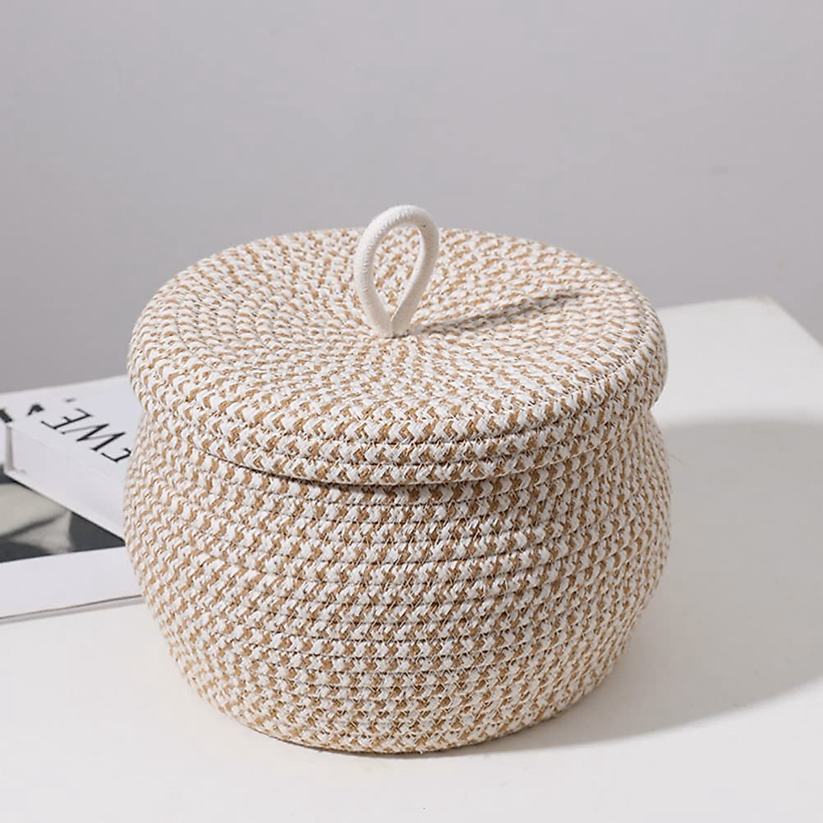 MARURY Round Basket with Lid for Storage, Decorative Basket Cotton Rope Woven Basket with Lid Living Room Bedroom Basket