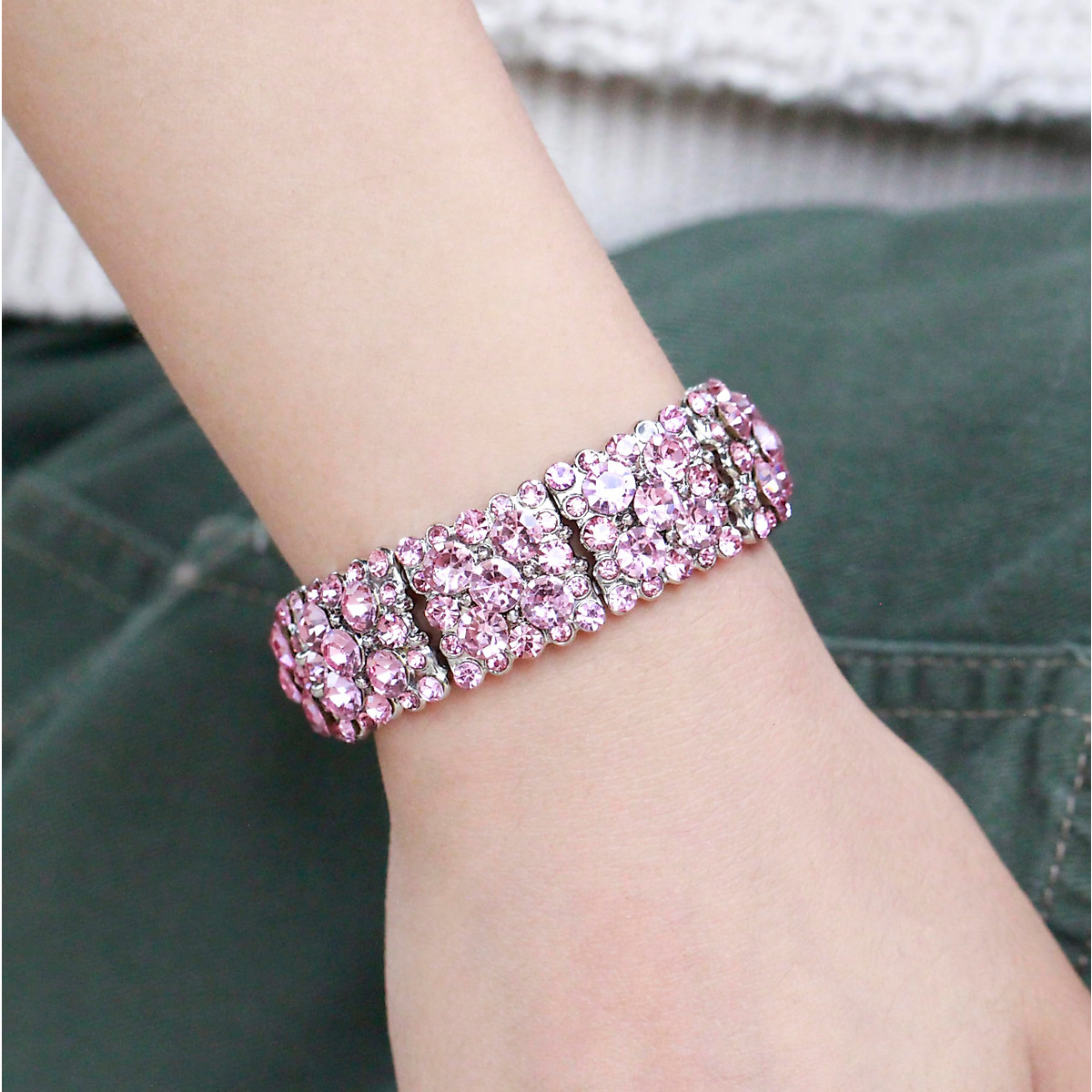 Lavencious Round Shape Rhinestones Elastic Stretch Bracelet Party Jewelry for Women 7"(Silver Pink)