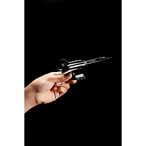 Daron Worldwide Trading SR-71 Blackbird Vehicle (1:200 Scale), Black