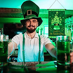 Blulu ST. Patrick Day Door Banner St. Patrick's House Flag Welcome Banner for Indoor/Outdoor Decoration St. Patrick's Day Garden Flag Party Parade 18.5 x 12.59 Inch