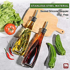 GMISUN Oil and Vinegar Dispenser Set, Olive Oil Dispenser Bottle for Kitchen, Cooking Oil Container Cruet Set, Clear Glass Bottles Vegetable Oil Dispenser with Label, Decorative (2 Pack, 17oz)