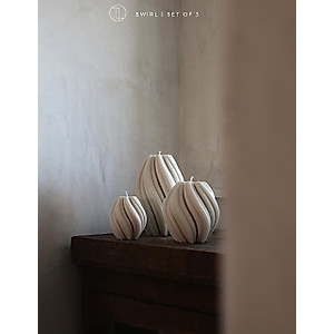 LAWA Swirl Candle - Beautiful Handmade Pillar Scented Soy Wax Twirl Candle Elegant Bubble Aesthetic Candle Housewarming Gift Home Room Shelf Decor Idea Spiral Candle White (Small)