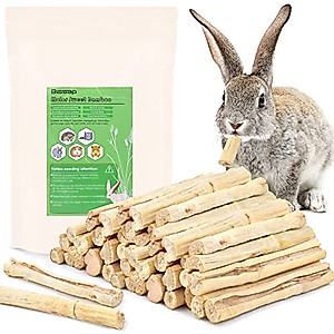 Bissap 700g/1.5Ib Sweet Bamboo Chew Sticks for Rabbits, Bunny Chew Sticks for Rabbits Hamster Chinchilla Guinea Pigs Rabbit Small Animals Natural Treats Teeth Grinding Chew Toys