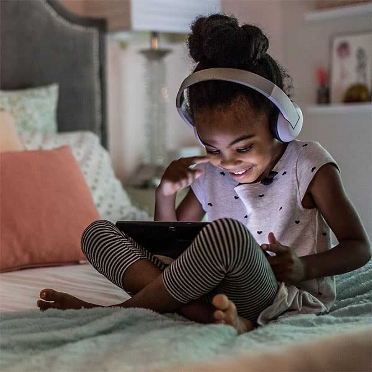 Linksys RE9000: AC3000 Tri-Band Wi-Fi Extender, Wireless Range Booster for Home, 4 Gigabit Ethernet Ports, Works with Any Wi-Fi Router (Black)