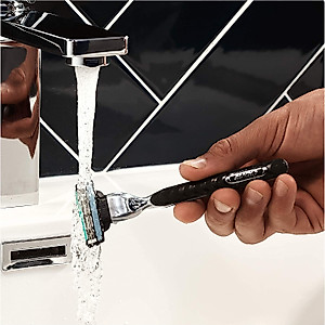 Gillette Mach3 Razor Blades for Men, Pack of 4 Refill Blades (2 Packs)