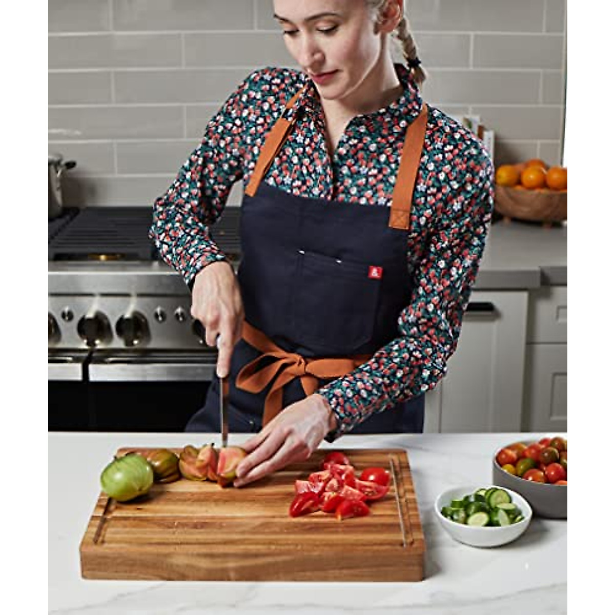 Sonder Los Angeles, Thick Sustainable Acacia Wood Cutting Board for Kitchen with Juice Groove, Sorting Compartment, Charcuterie 16x12x1.5 in (Gift Box Included)