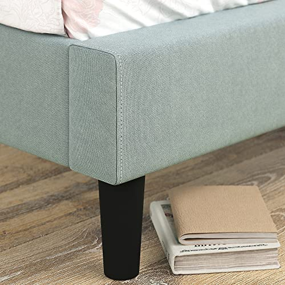 ZINUS Kendra Upholstered Platform Bed Frame with Wingback Headboard / Mattress Foundation / Wood Slat Support / No Box Spring Needed / Easy Assembly, Full