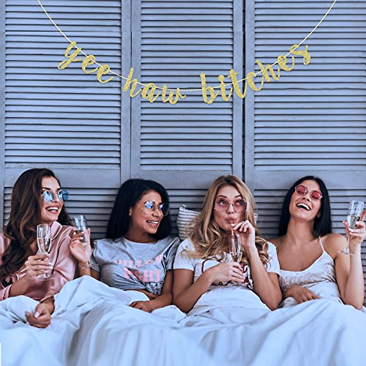 Yee Haw Bitches Banner, Nashville Bachelorette Banner, Bridal Shower, Glitter Hen Party, Bachelorette Party Decorations (Gold)