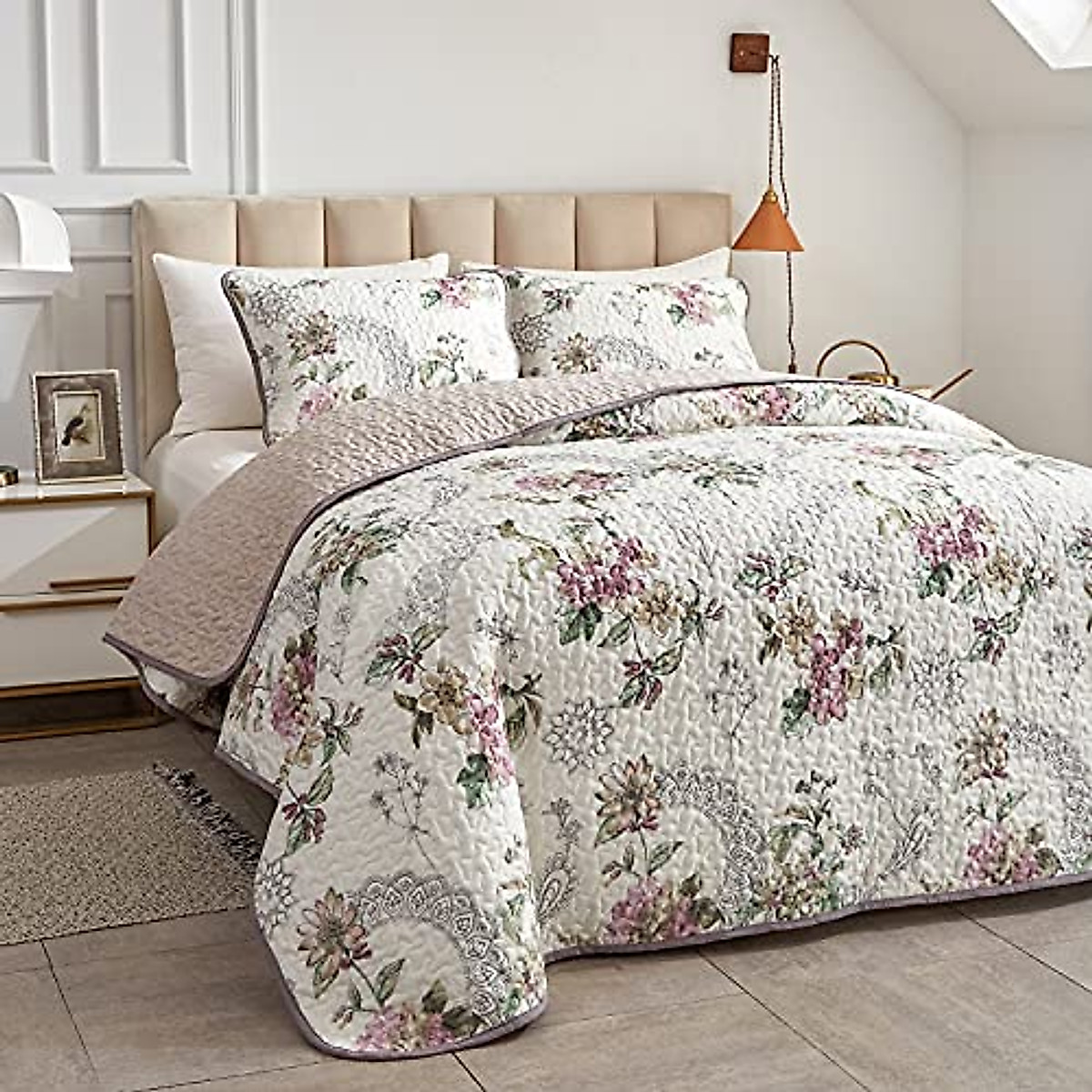 3 Pieces Quilt Set Full/Queen Size, Beige Floral Reversible Bedspread Coverlet Set, Soft Microfiber Lightweight Bed Cover for All Season (90" x 90", 1 Quilt+ 2 Pillow Shams)