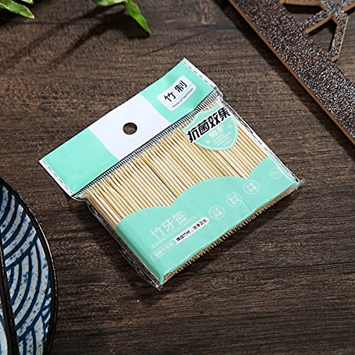 300 Bamboo Wooden Toothpicks,Sturdy Safe Toothpick, Natural Wood Toothpicks,Used for Party, Appetizer, Barbecue, Fruit, Teeth Cleaning Toothpicks(1 Pack/300 Piece)
