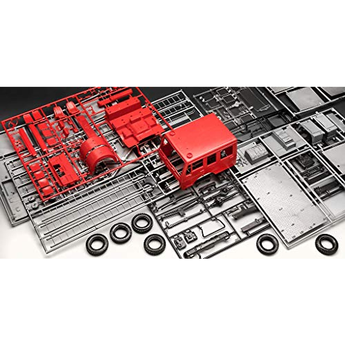 Revell Mercedes Benz 1017 LF16 Fire Engine (07655)