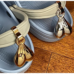 YIPUKIYI Shoe Nuts Shoe charms 2 Pack Shoe Balls, Noticeable Shoe Accessories, Decorative Shoe Charms for Shoe Buckles (SILVER)