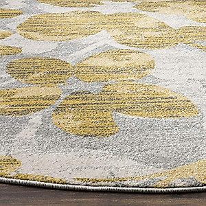 SAFAVIEH Evoke Collection 6'7" Round Grey / Gold EVK236P Floral Non-Shedding Dining Room Entryway Foyer Living Room Bedroom Area Rug