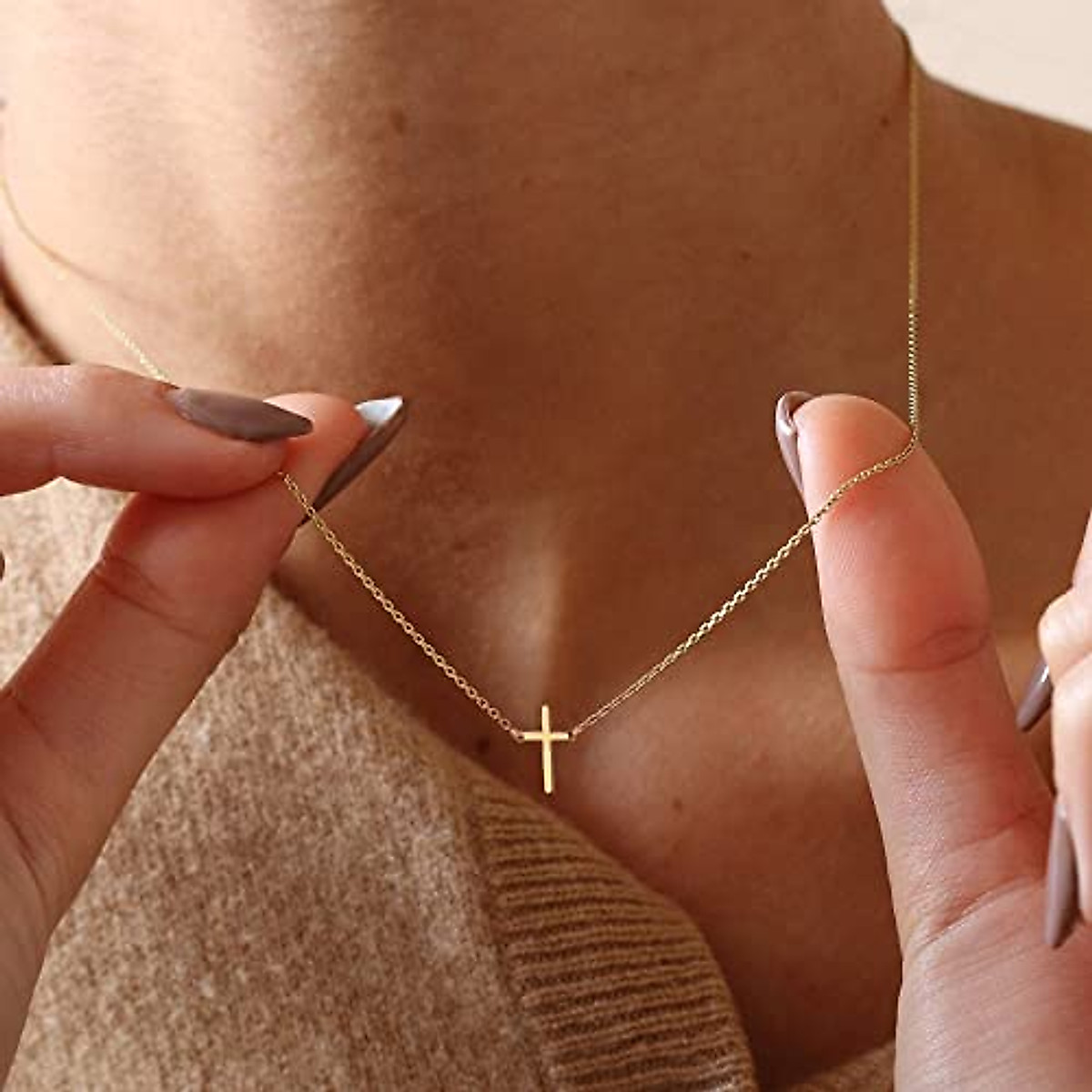 Fwlisesa Small Cross Necklaces for Women, Dainty Gold Necklace 14k Gold Plated Cute Tiny Cross Pendant Necklace Simple Gold Choker Necklaces for Women Trendy Aesthetic Jewelry Gifts for Women