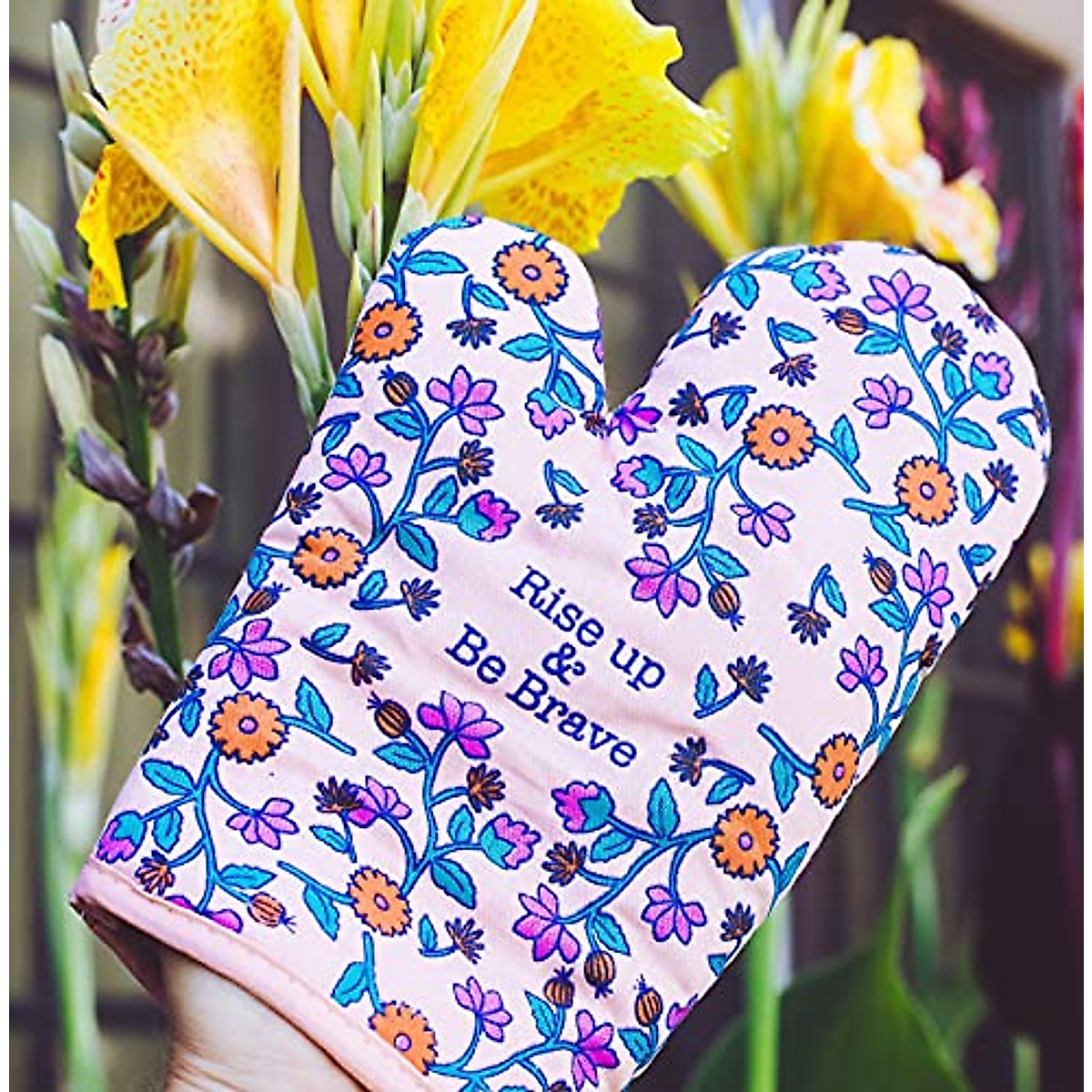 Rise Up and Be Brave Oven Mitt Empowerment Motivational Message Kitchen Glove Funny Graphic Kitchenwear Funny Motivational Novelty Cookware White Oven Mitt