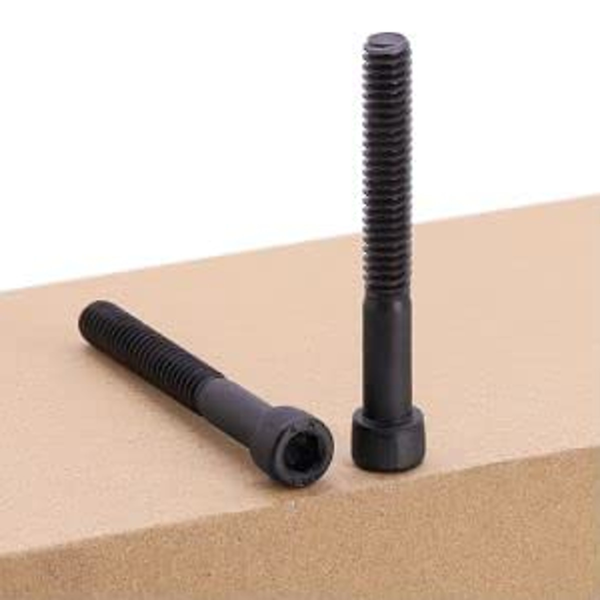 5/16-18 x 3-1/2" (8 PCS) Socket Head Cap Screws, Black Oxide Finish, 12.9 Grade Alloy Steel, Coarse Thread UNC, ASME/ANSI B18.3-1
