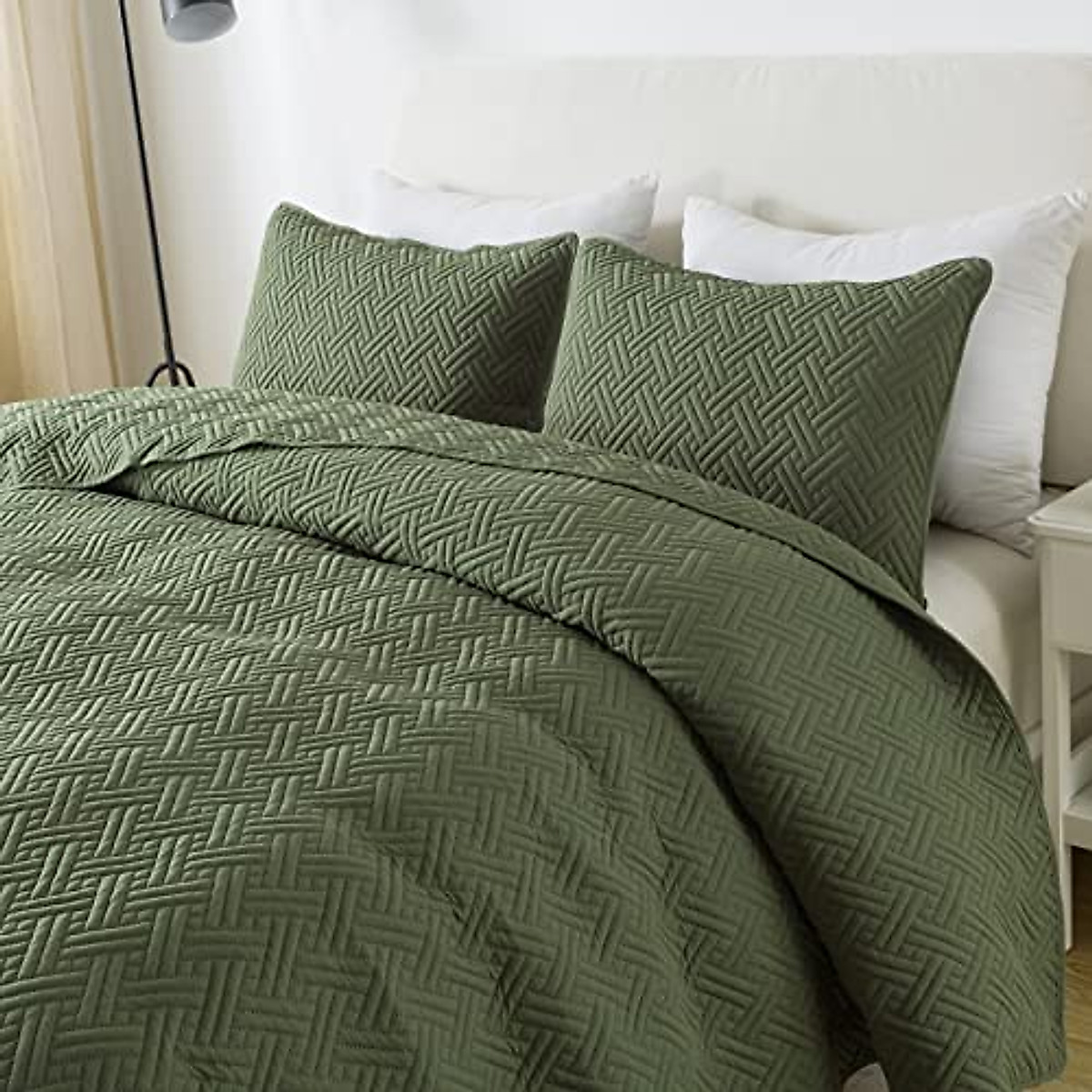 WDCOZY Green Quilts Queen Size Bedding Sets with Pillow Shams, Olive Lightweight Soft Bedspread Coverlet, Quilted Blanket Thin Comforter Bed Cover, All Season Summer Spring, 3 Pieces, 90x90 inches