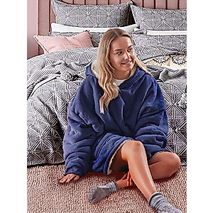 ToLaFio Blanket Sweatshirt,Oversized Hoodie Wearable Blanket,Soft Warm Comfortable Giant Front Pocket for Adults Men Women Teens Friends
