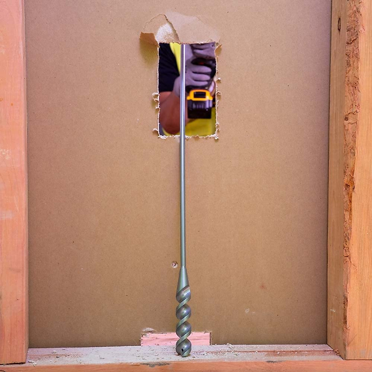 Klein Tools 53721 Flex Bit Kit with 9/16-Inch x 54-Inch Flex Bit Auger, Placement Tool and Wire Pulling Grip for Pulling Wire Behind Walls