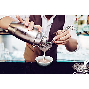 HIC Kitchen Cocktail Shaker, Stainless Steel, Mirror Finish, 3-Piece Set, 18-Ounces