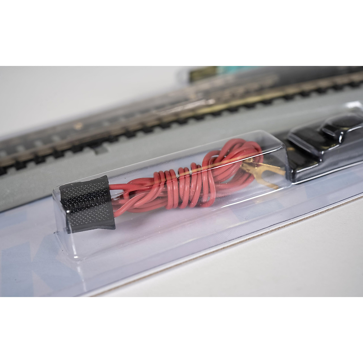 Bachmann Trains - Snap-Fit E-Z TRACK REMOTE TURNOUT - RIGHT (1/card) - NICKEL SILVER Rail With Gray Roadbed - HO Scale