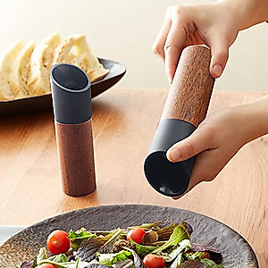 Pepper Grinder, Wood Pepper Grinder Pepper Mill, YFWOOD Manual Salt Grinder Adjustable Refillable Wooden Pepper Mill Salt - Gift（Black -1 Piece）