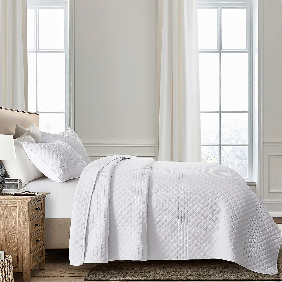 Bonlino Barley Bedding Quilt Set Bedspread - Lightweight Quilt Set Summer Farmhouse Modern Boho Style Striped Bedspread Coverlet with 2 Pillow Shams for Home Bedroom All Season (White, Oversized King)