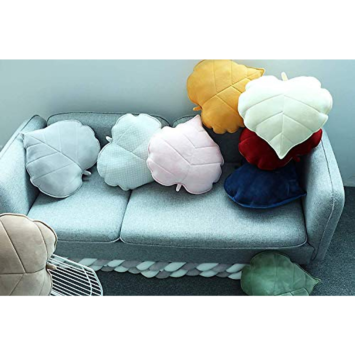 Cyprinus Carpio 3D Leaf Shape Household Pillow Cushion Sofa Lumbar Pillow Household Throw Pillow Decoration 20 * 20 Inch