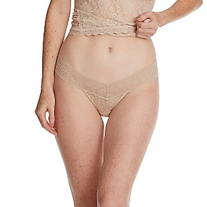 hanky panky, Signature Lace Low Rise Thong, Chai, One Size fits 2-12, Comfortable and Durable Underwear for Women
