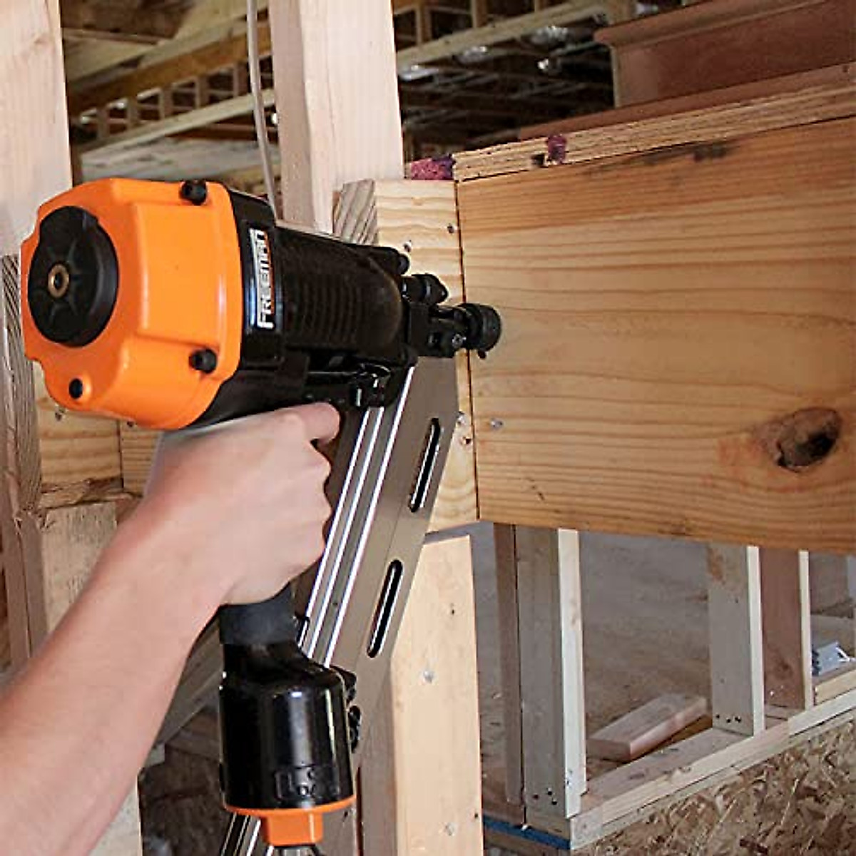 Freeman PFR2190 Pneumatic 21 Degree 3-1/2" Framing Nailer with Case