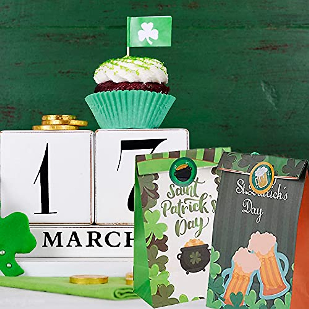Guyarns 24 PCS St Patricks Day Gift Bags,St Patricks Day Coin Paper Bags St Patricks Day Treats Candy Bags for St Patrick's Party Favors