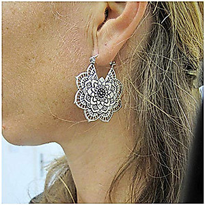 Hithop Vintage Mandala Flower Drop Dangle Earring for Women Tribal Hollow Floral Pendant Earrings (Silver)